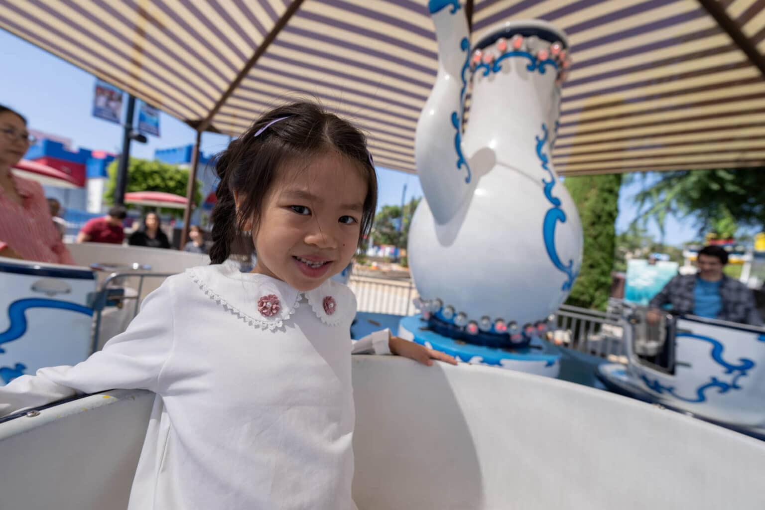 Merlin's Magic Tea Cups - Irvine, CA | Boomers Park